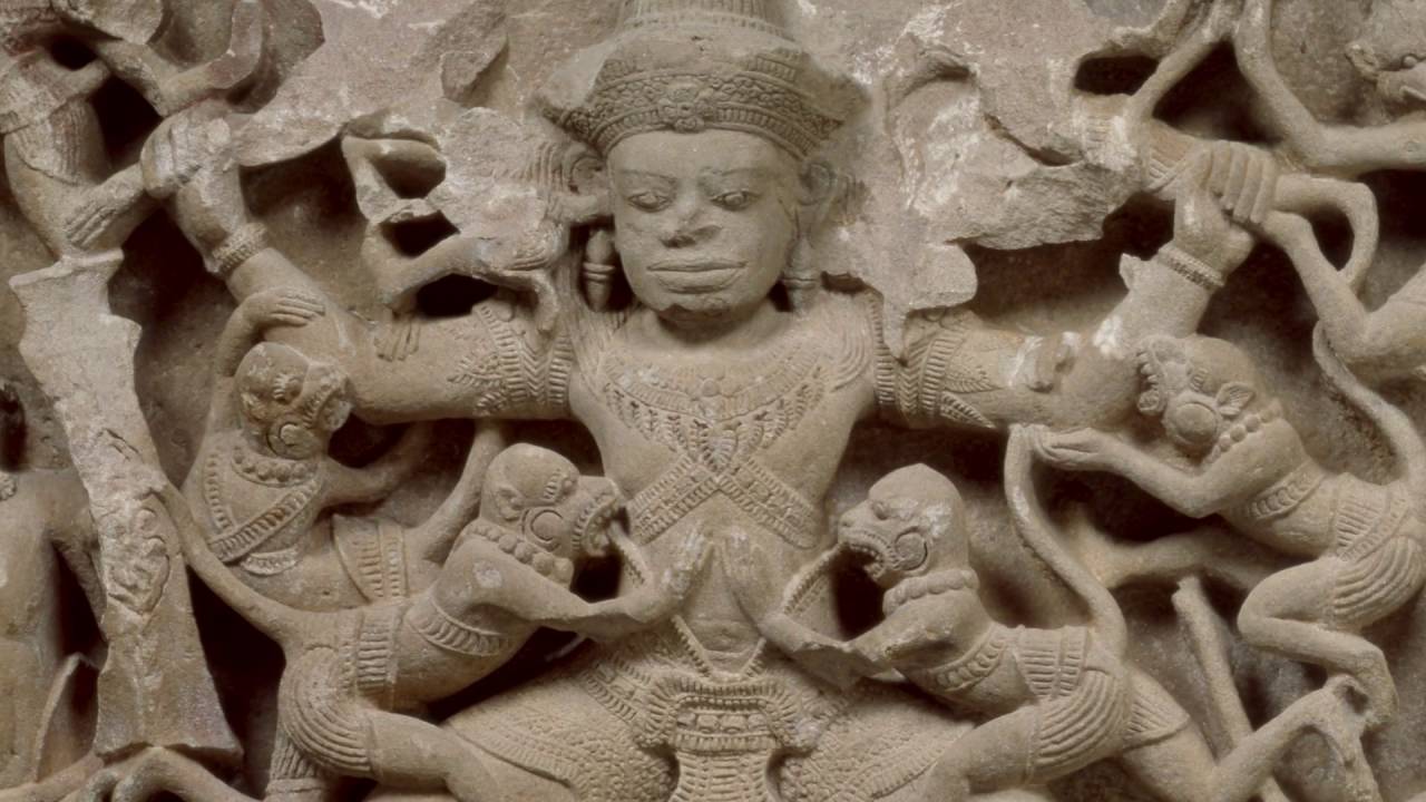 Kumbhakarna Battles the Monkeys - YouTube
