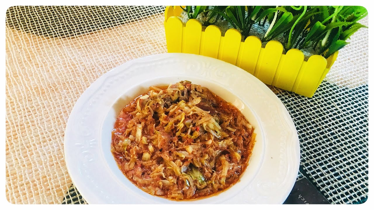HOW TO MAKE CAMEROONIAN 🇨🇲CABBAGE IN GROUNDNUT RECIPE - YouTube