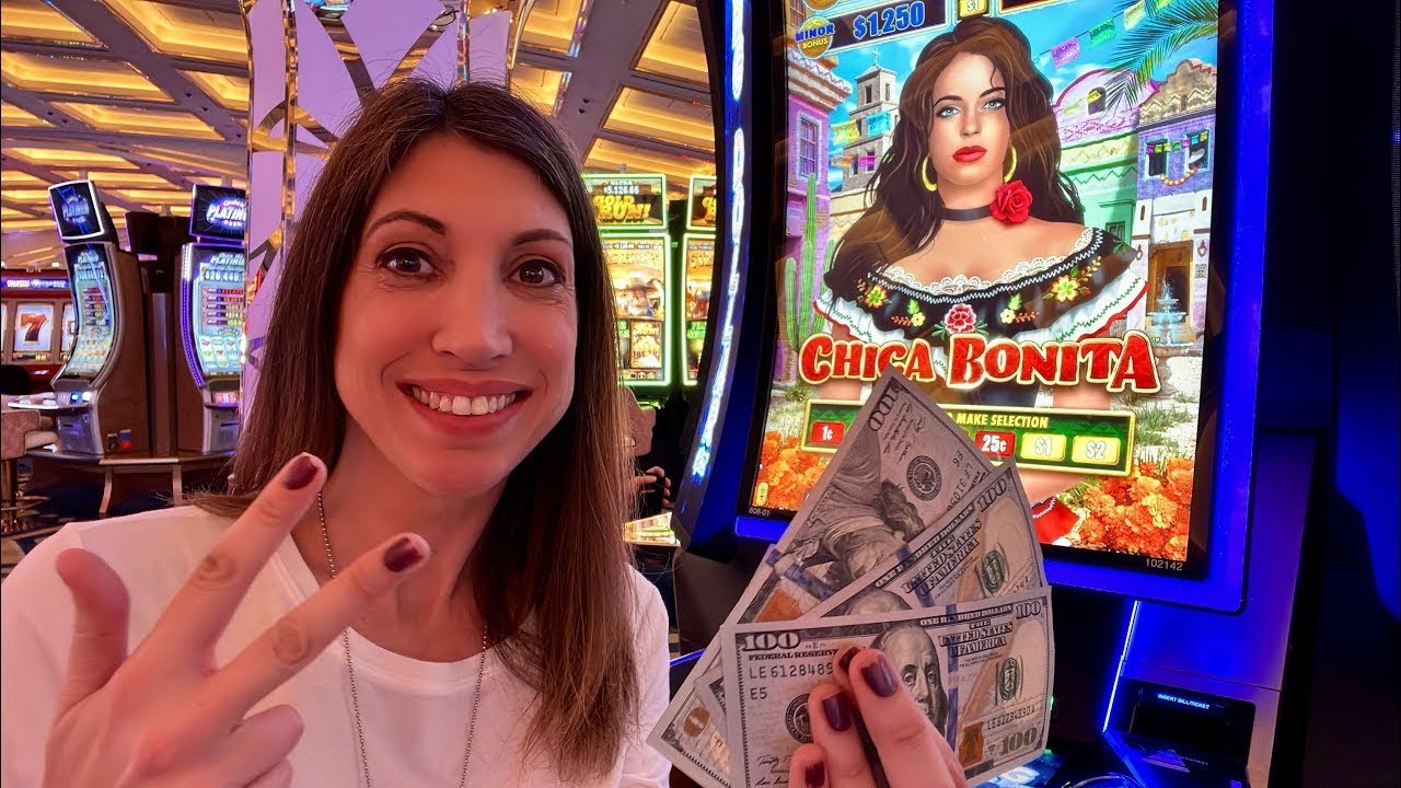 I risked $100 in three different slot machines in Las Vegas and THIS is ...