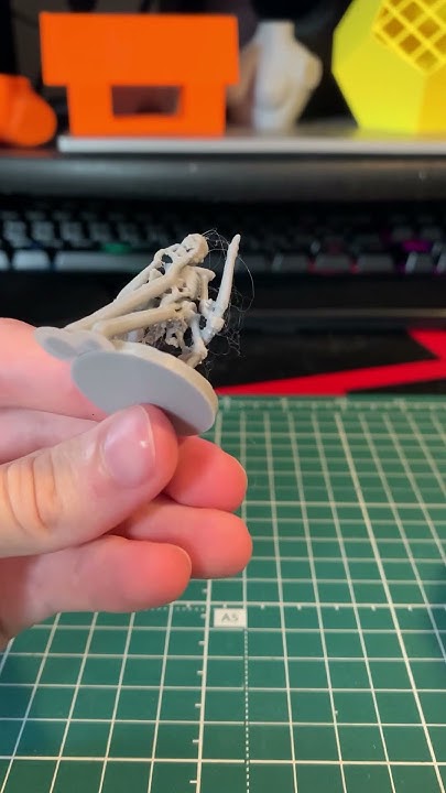 3D Printer decide fate of model with failed supports #3dprinting #asmr #shorts - YouTube