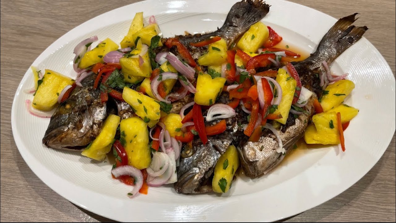 Easy baked Fish with Pineapple Salsa - YouTube