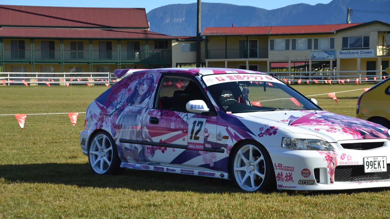 Good intentions but bad idea car meet - YouTube