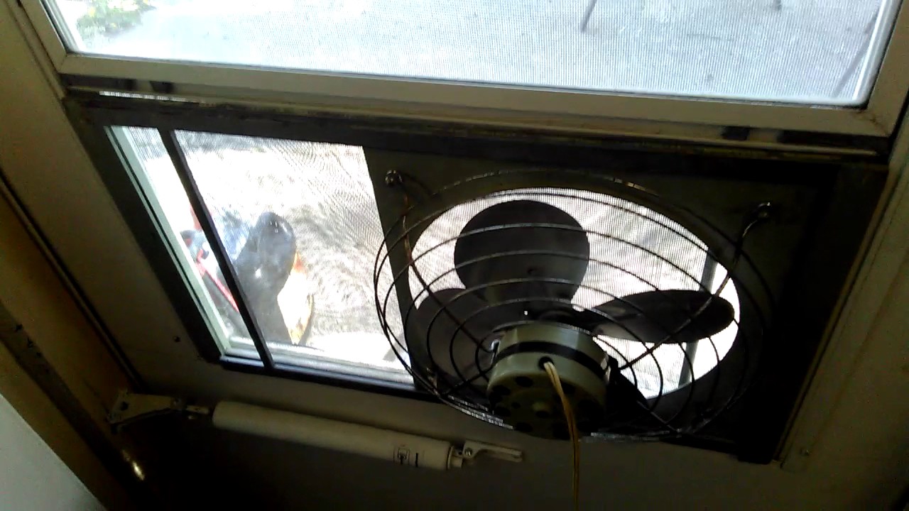 Vintage Marvin 10" window fan - YouTube