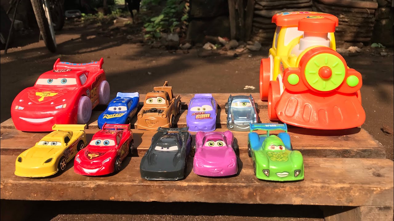 Disney Pixar Cars, Lightning Mcqueen, Dinoco, Bobby Swift, Carla, Tom ...