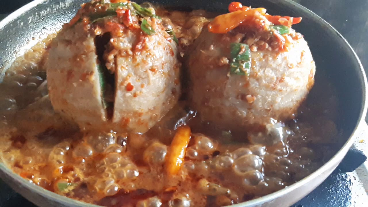 Pentol Jumbo isi Ayam Pedas - YouTube