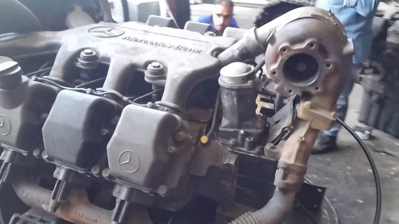 Actros engine start up - YouTube