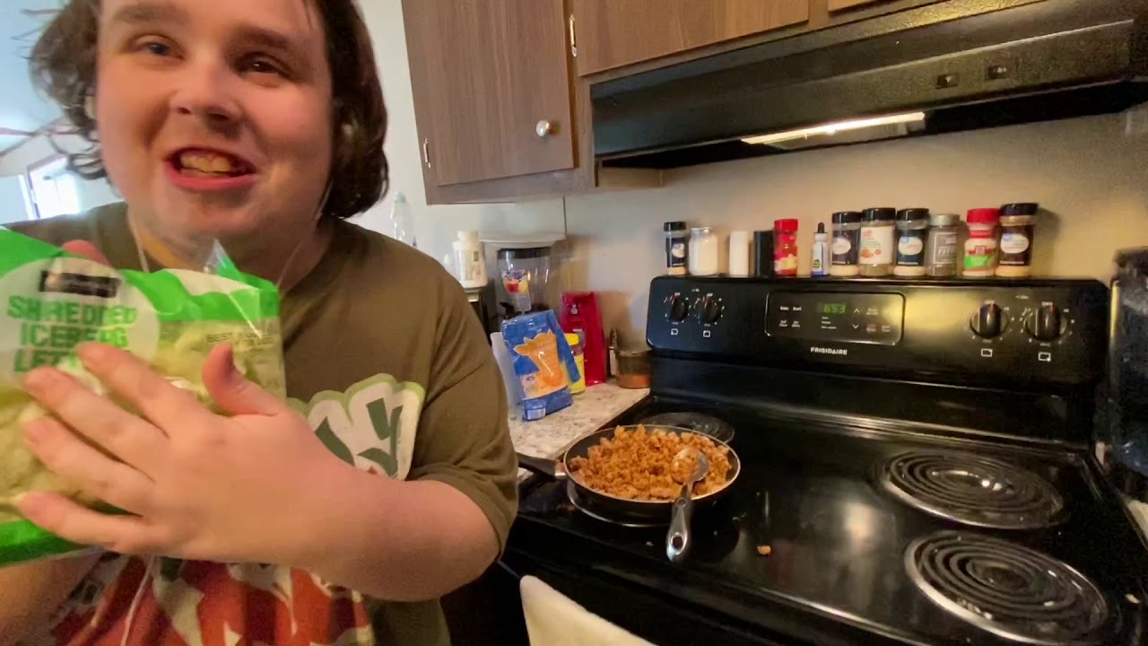 Cooking with the Mac Fam episode 8 - YouTube