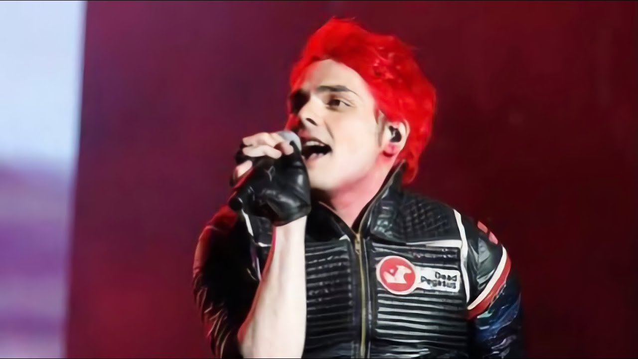 My Chemical Romance - Vampire Money (Live at Reading Festival 2011 ...