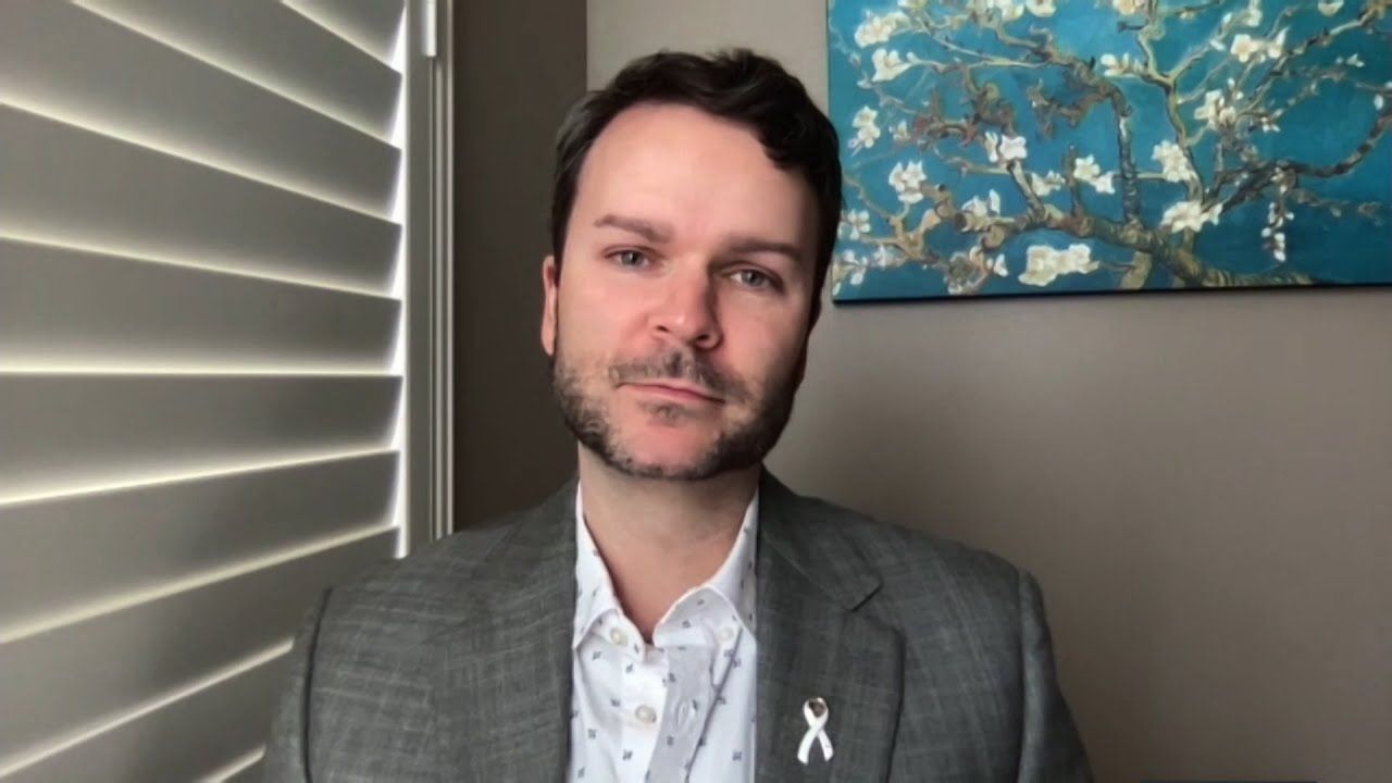 Joshua Hopkins | Opera Singer | Petawawa Native - YouTube