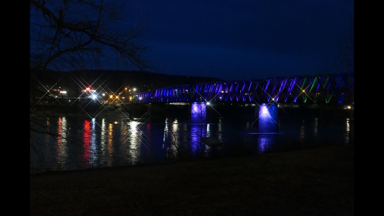 Fraser River and Quesnel walking bridge - YouTube