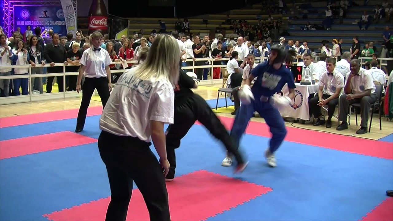 Keri Browne v Domenica Angelino Junior WAKO Worlds 2012 - YouTube