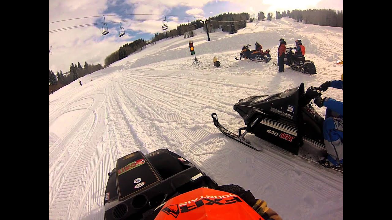 Crested Butte Vintage Snowmobile Oval Racing Jan 2015 FINALS - YouTube