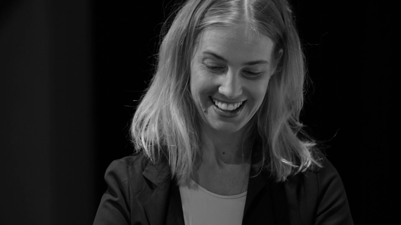 Julia Kadel Trio - Herunterfallen (Live @ Silent Green Berlin) - YouTube