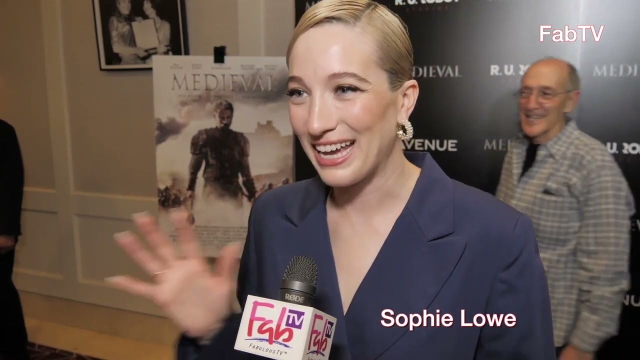 Sophie Lowe