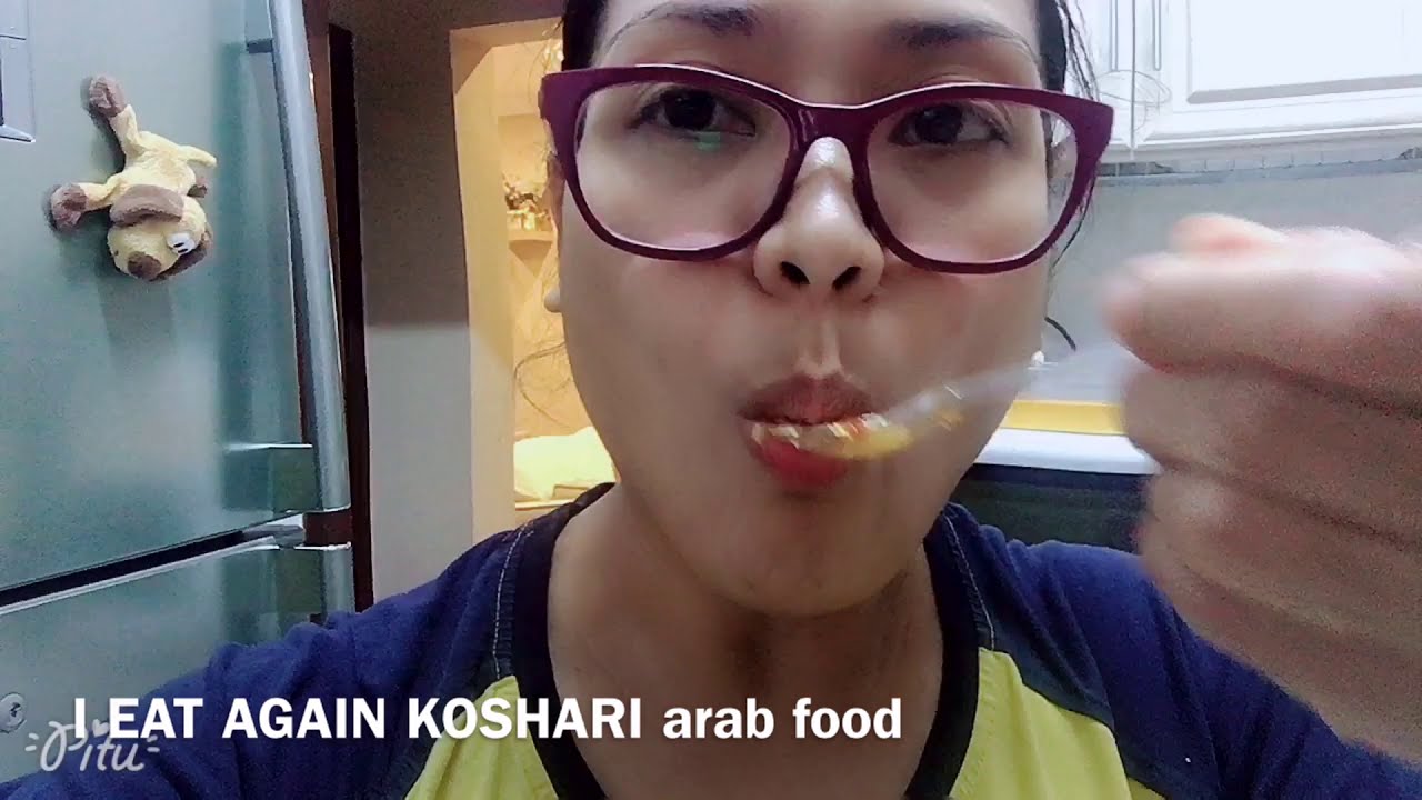 Eating KOSHARI from Egyptian dish - YouTube