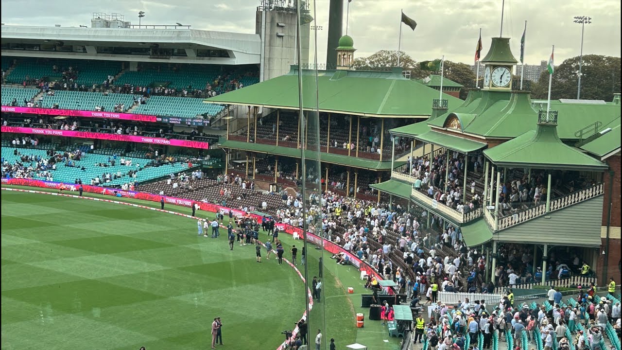 LIVE from Sydney: India batters disappoint again | Virat Kohli, Shubman ...