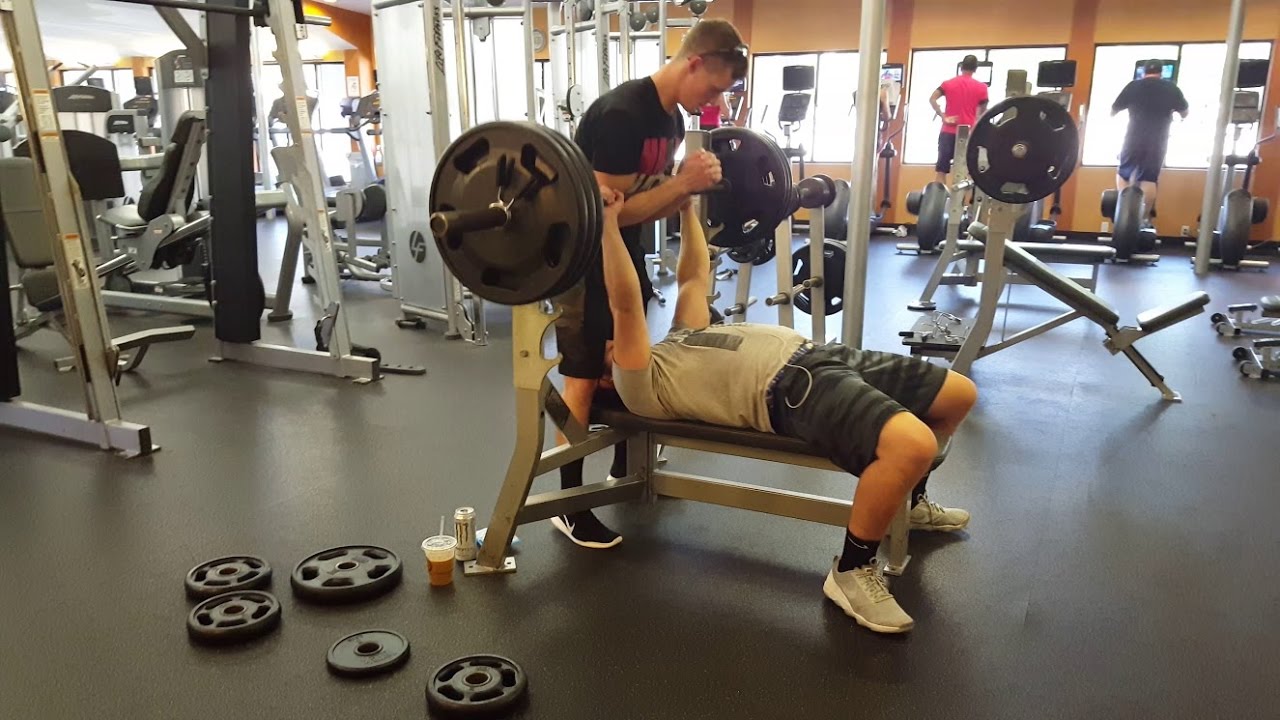 315 Pound Bench Press - YouTube