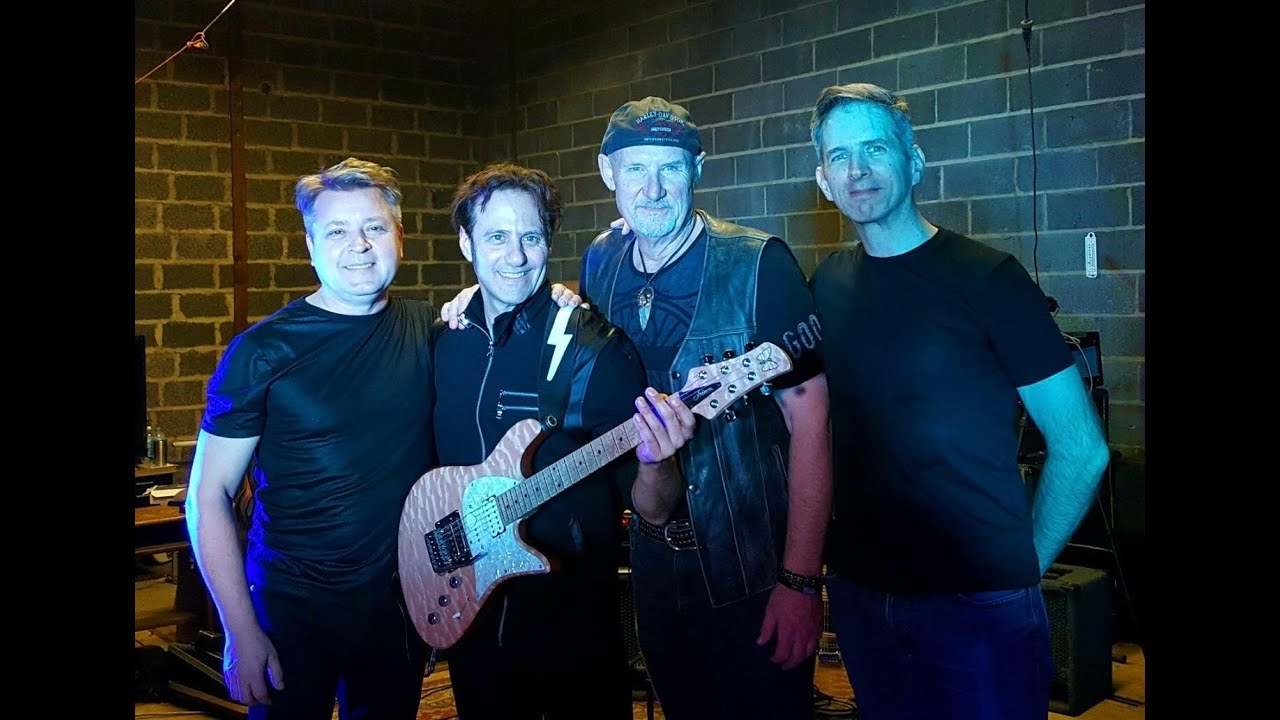 Big Block (live) - YouTube