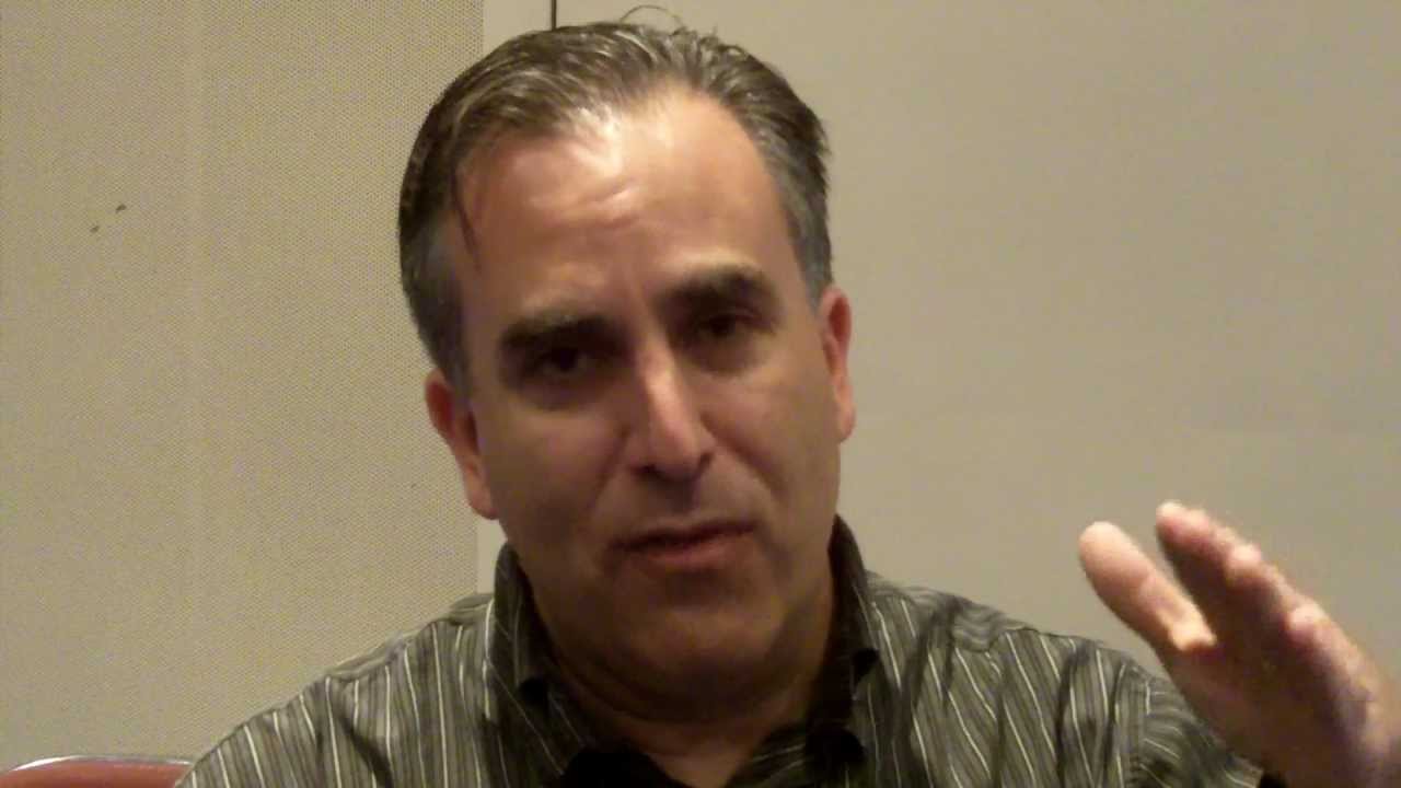 Mark Schaefer interviews Mike Stelzner of Social Media Examiner - YouTube