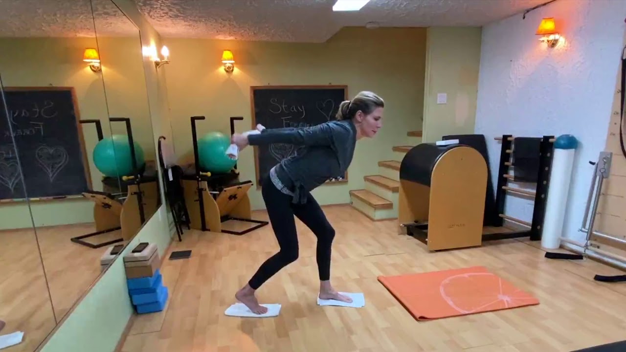 30 Minute Towel Home Workout - YouTube