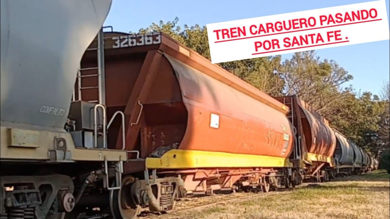 Frenando y acelerando un largo tren carguero. - YouTube