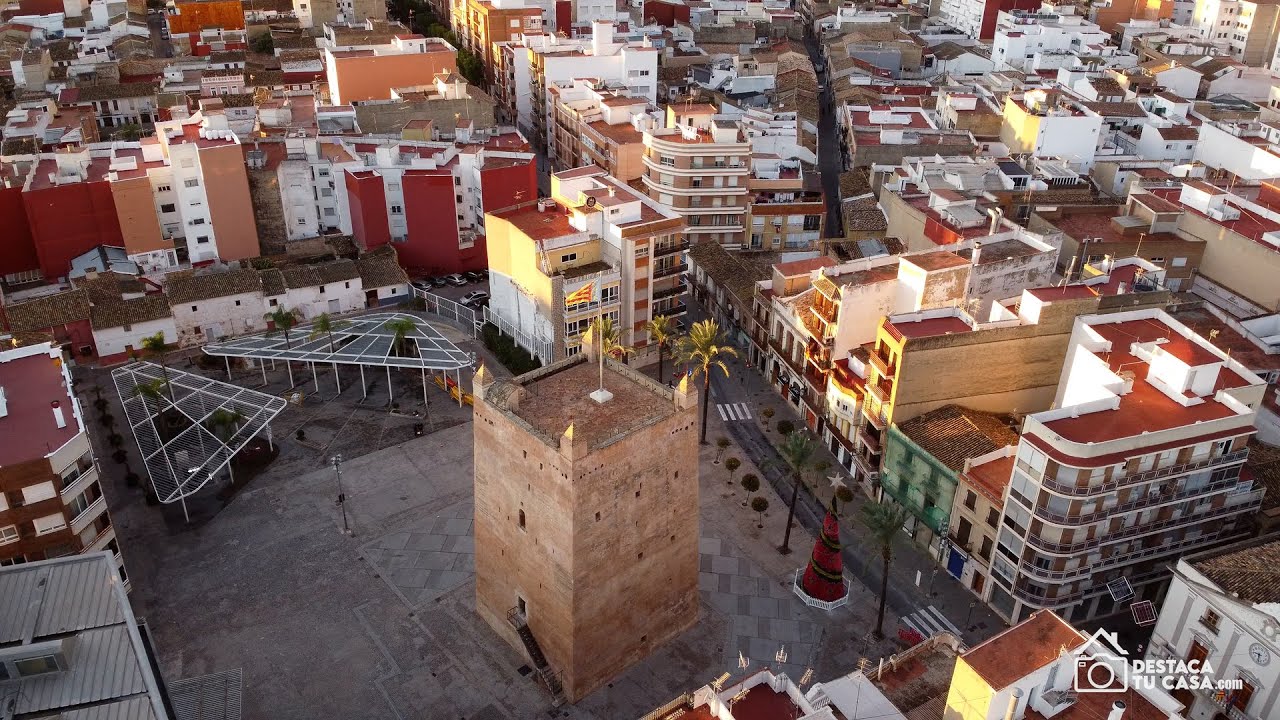 Vuelo con Dron en la Torre de Torrent, Valencia - YouTube