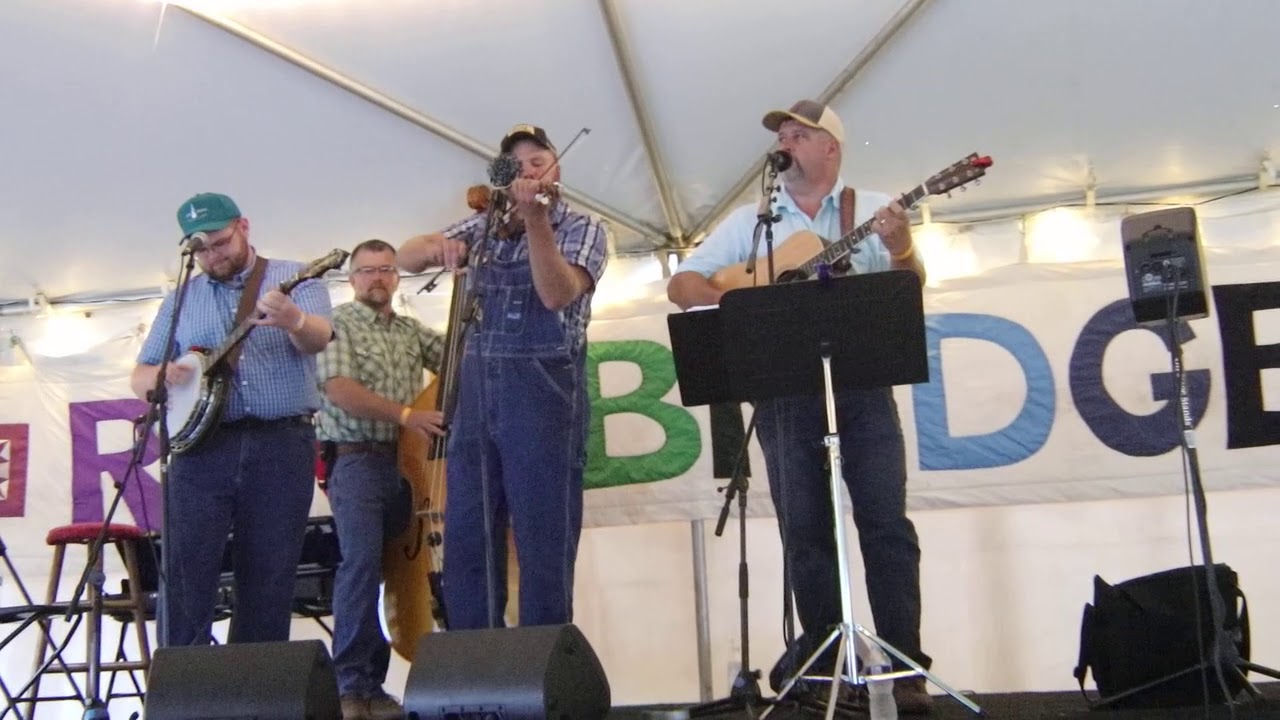 ROCKBRIDGE 2019 ~Twin Creeks String Band~TURKEY IN THE STRAW - YouTube