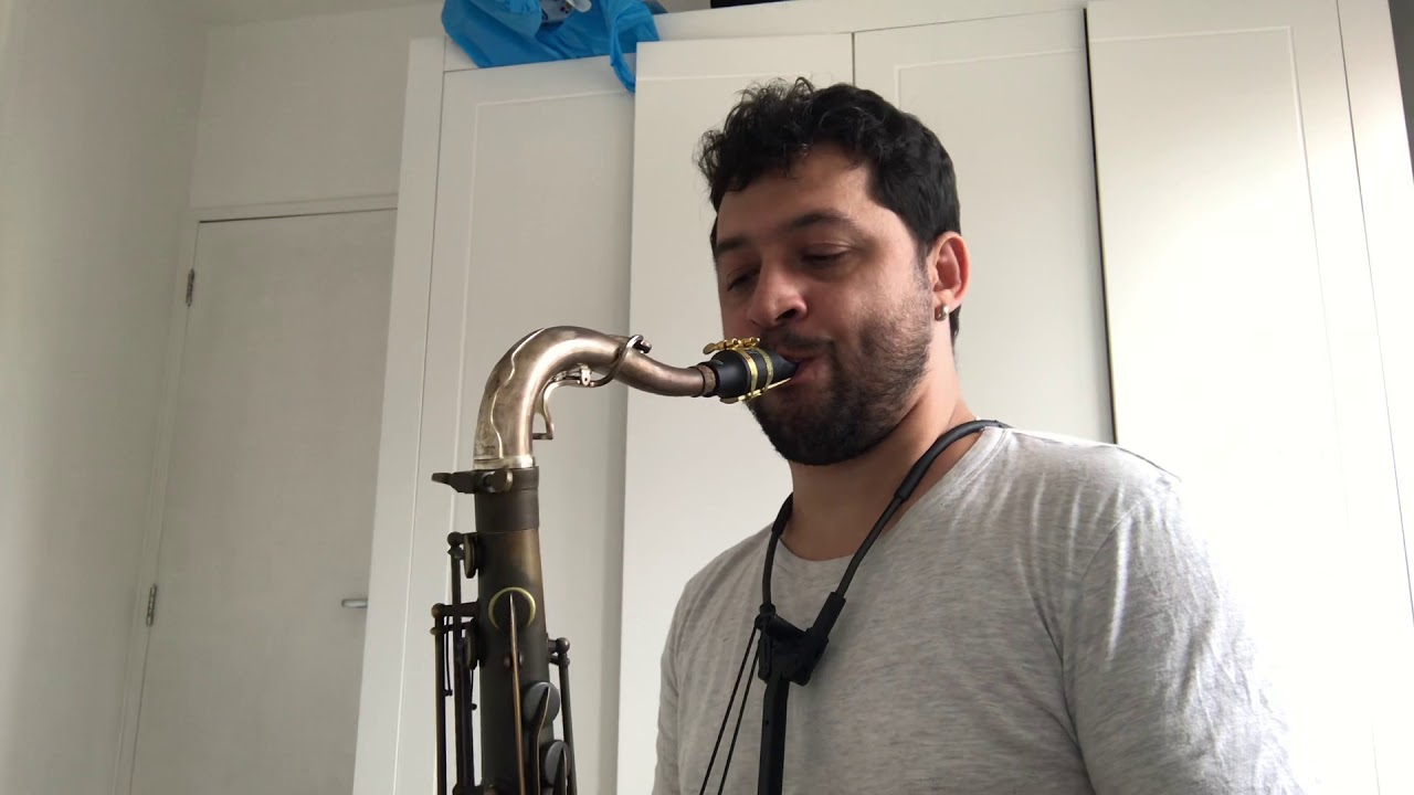 Roger Rocha testing Jody Jazz Giant 8 - YouTube