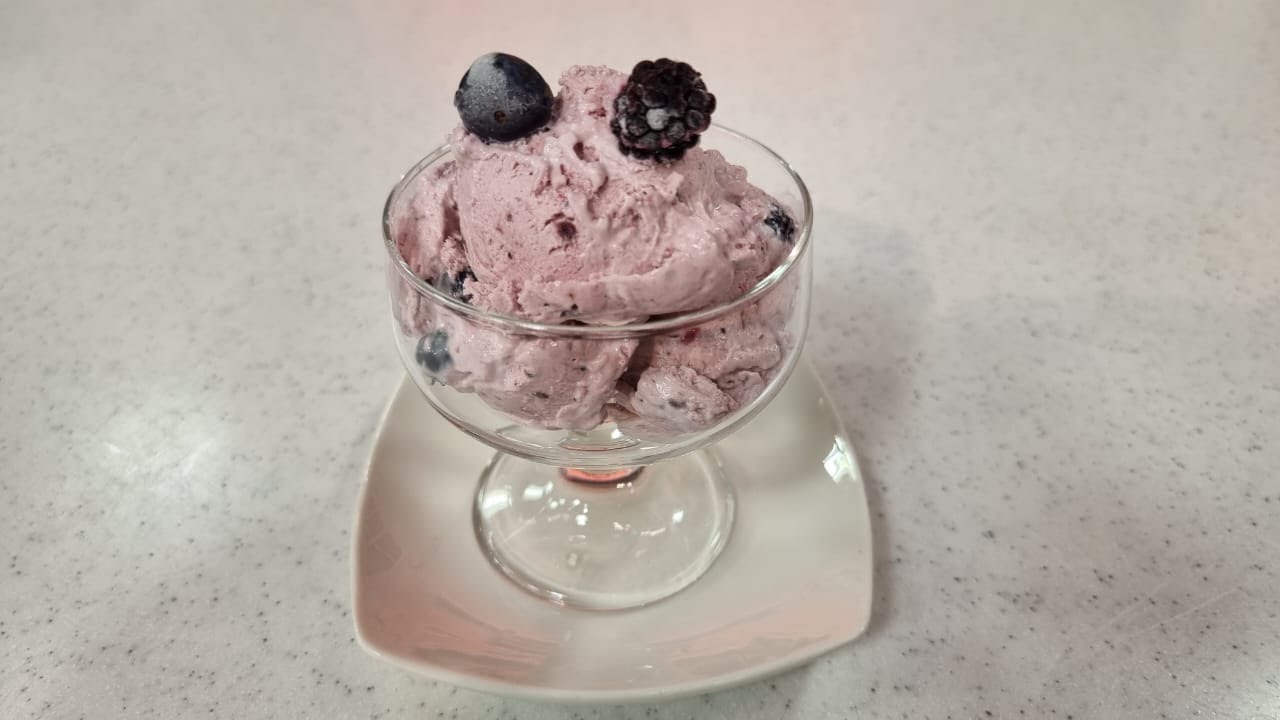 Shije Shtëpie - Akullore me fruta pylli nga Znj. Vjollca - Tv Klan ...