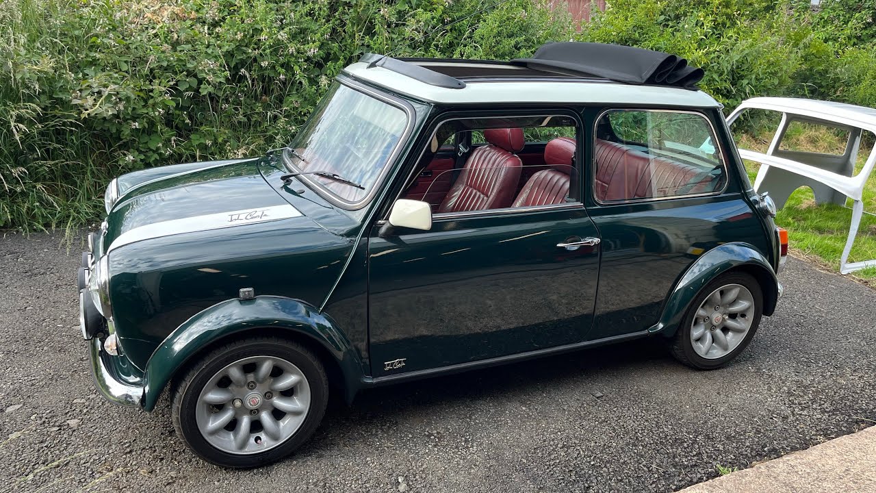 Rover mini John cooper LE40 wheel bearing - YouTube