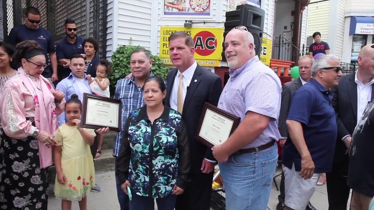 Mayor on Main Trolley Tour - YouTube