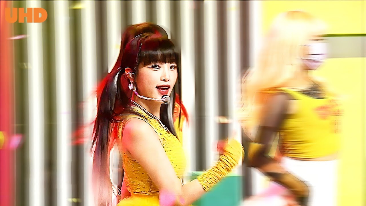 arirang 아리랑 최예나 YENA 스마트폰 SMARTPHONE (UHD) - YouTube