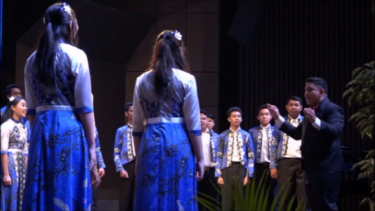 SMANSA CHOIR - Hela Rotan (arr. Ken Steven) | PICF 2017 - YouTube