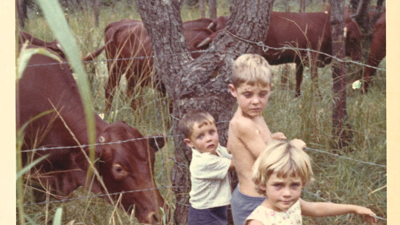 Mud Between Your Toes - A Rhodesian Farm - YouTube