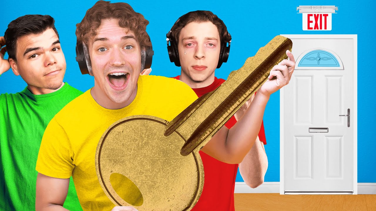 3 YouTubers Vs 1 Escape Room! - YouTube