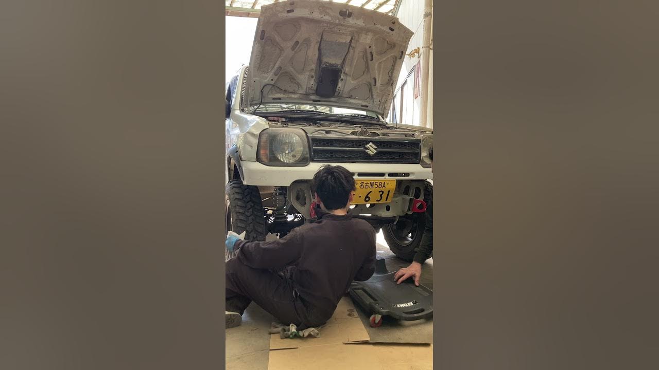 素人がオイル交換する動画（前編）#オフロード #ジムニーjb23 - YouTube