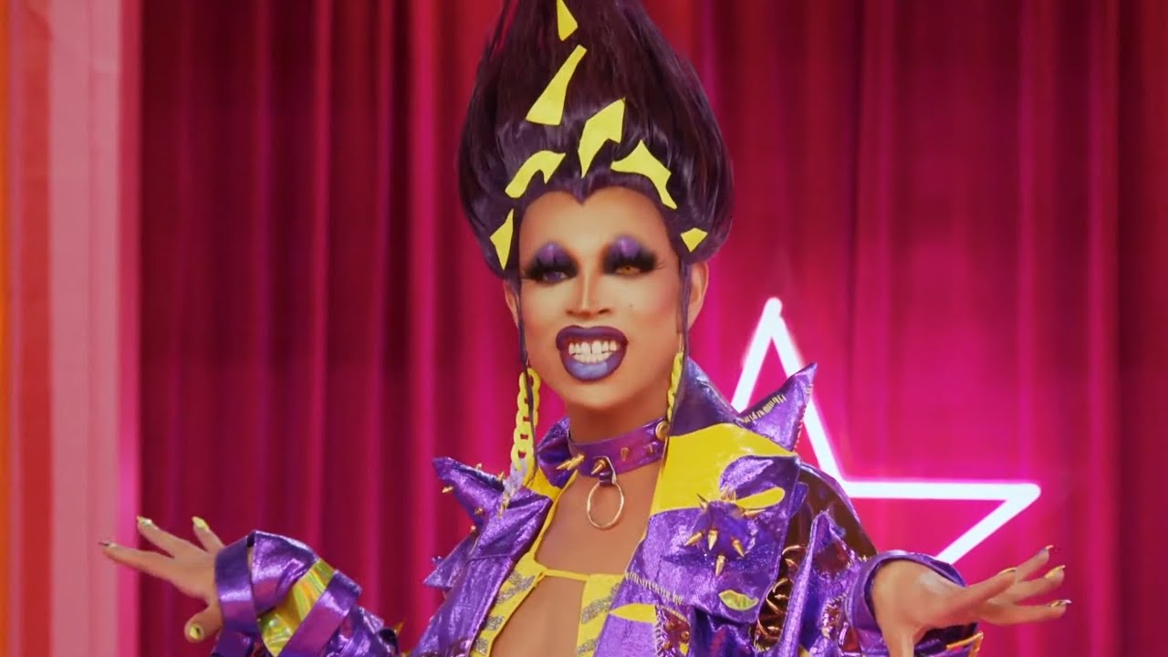 Yvie Oddly's Entrance | Rupaul's Drag Race All Stars 7 - YouTube