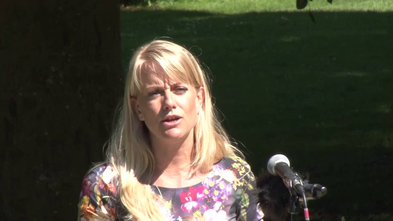 Grundlovstale af Pernille Vermund, Nye Borgerlige, 2016 - YouTube