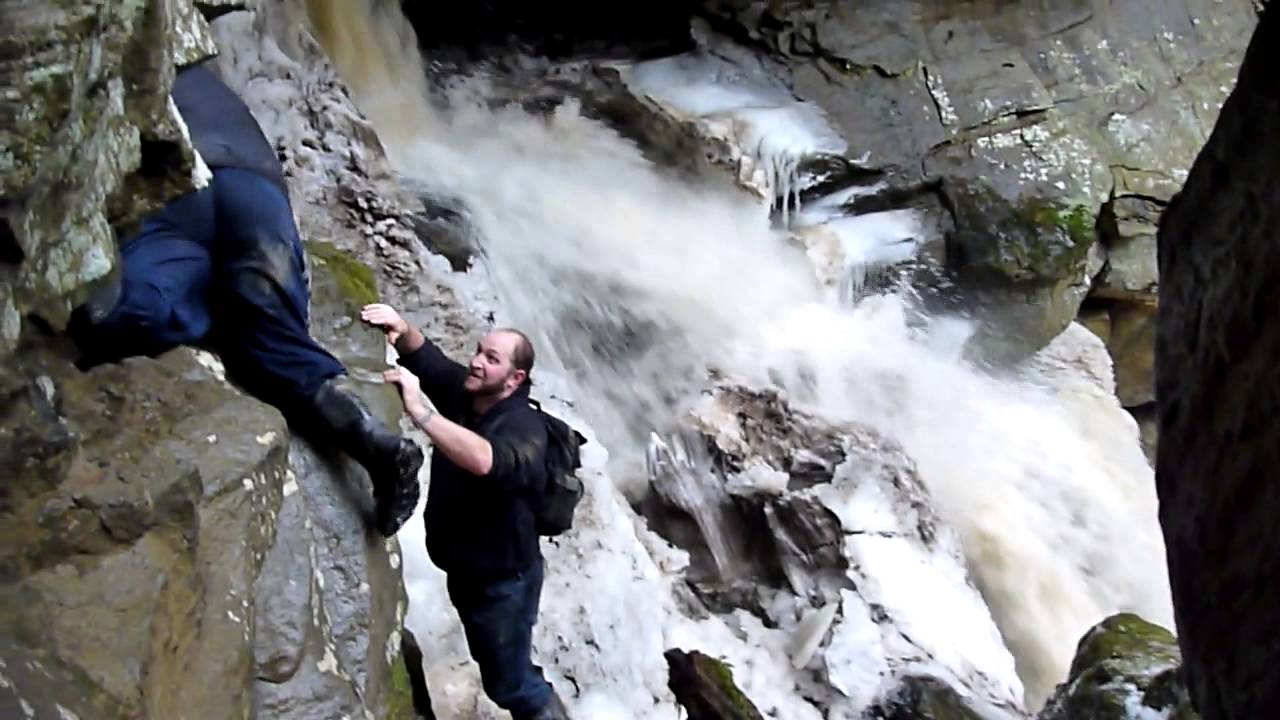 Breakneck Bridge Waterfall - YouTube