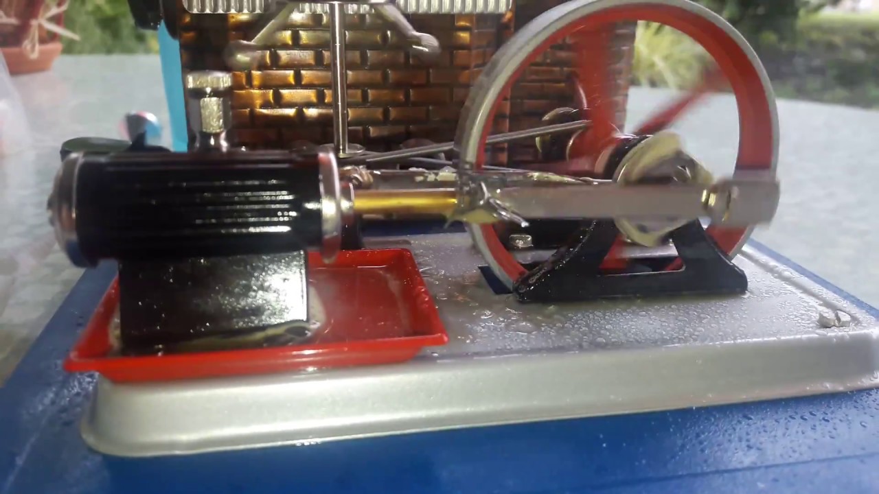 Wilesco Dampfmaschine D10 - YouTube
