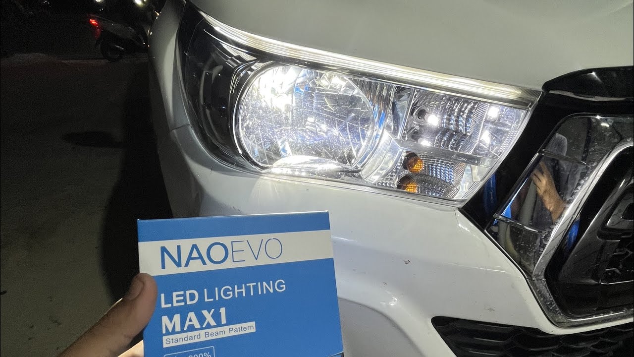 Toyota Revo 2018 เปลี่ยนหลอดไฟ LED มาแล้ว 4-5 ร้าน ปรับไฟมามั่ว เข้ามา ...