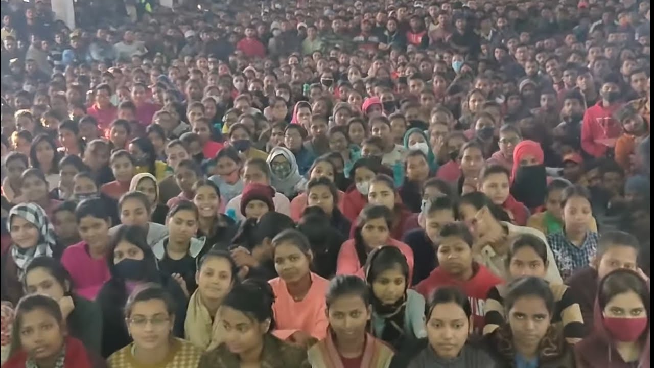 Khan Sir, Class students crowd😱😱 Must watch.. Love 💕 for Khan sir ...