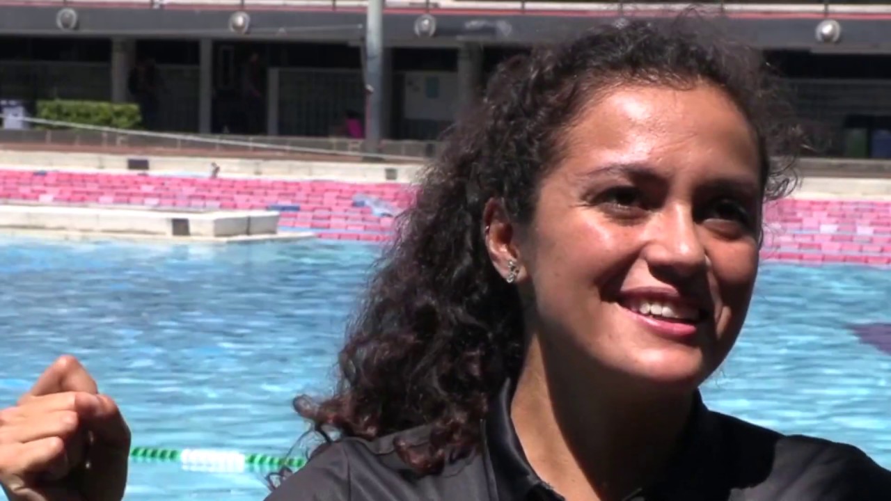 La triatleta Amalia Sánchez reci be premio por ser la mejor mexicana en ...