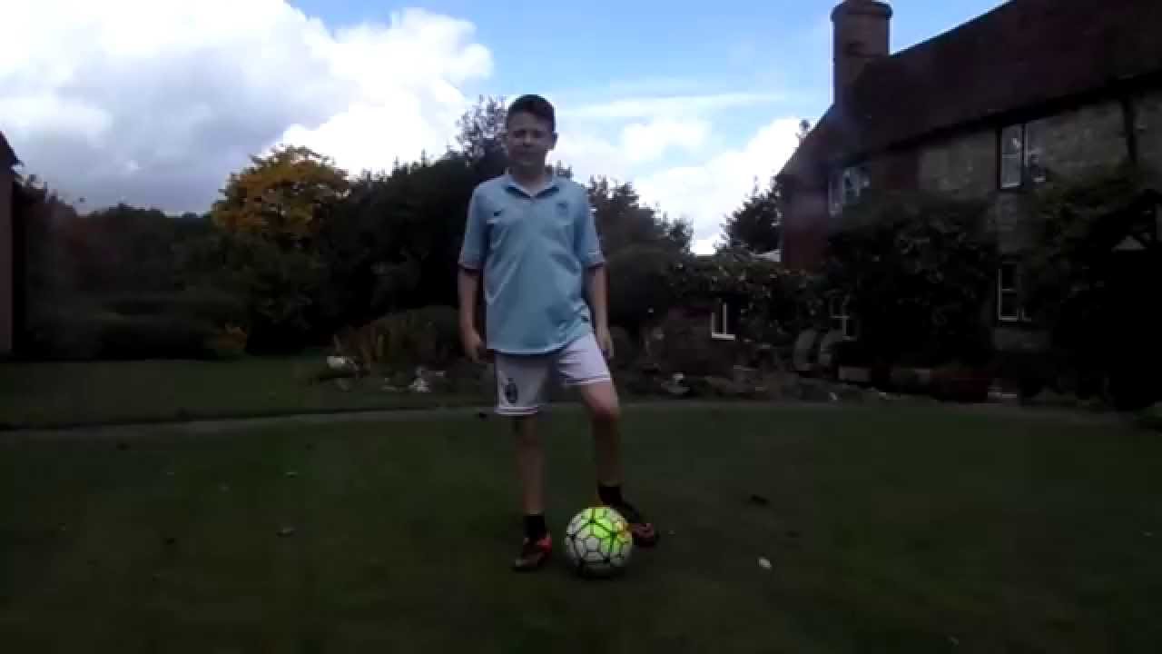 Football tricks #1 /the rainbow flick - YouTube