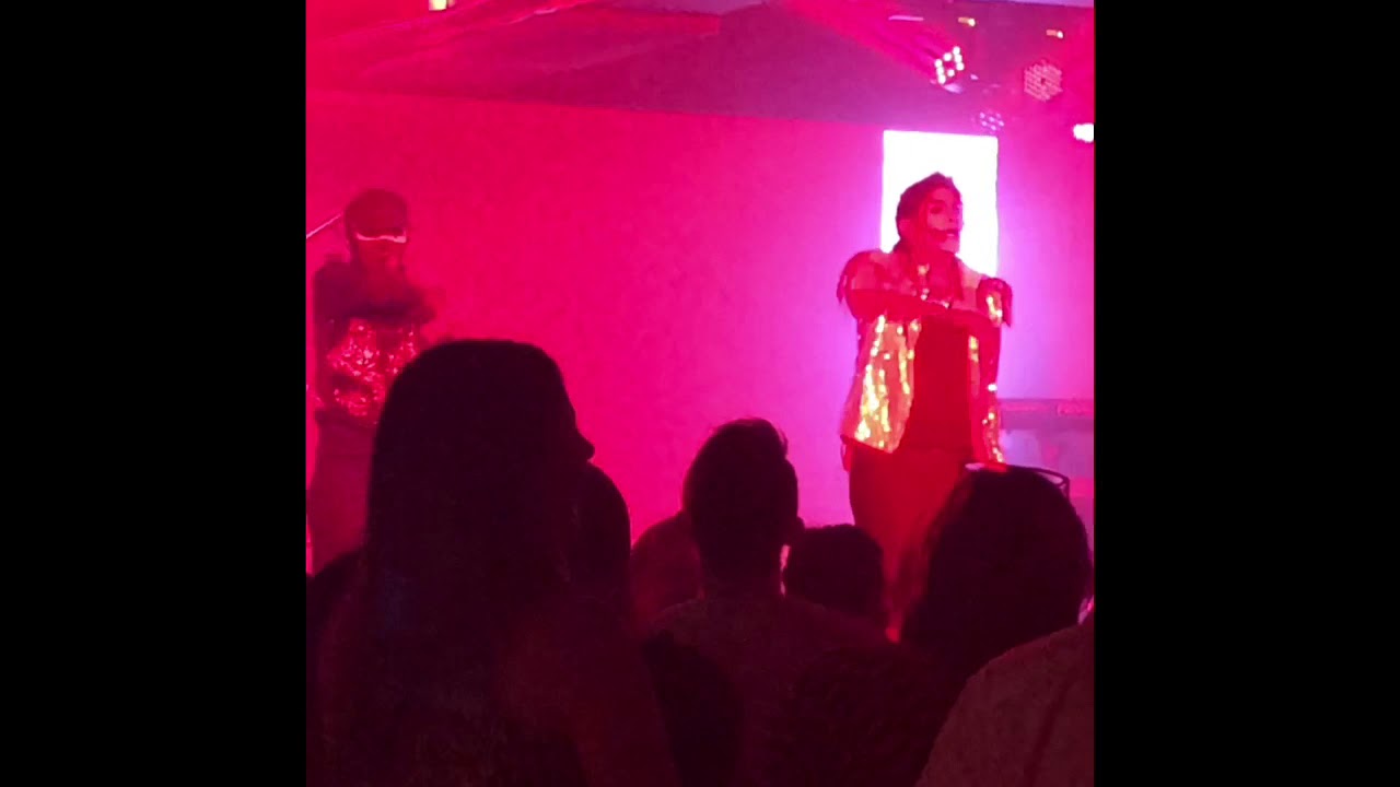 Navi MJ Michael Jackson impersonator Concert Snippets Of His Show - YouTube