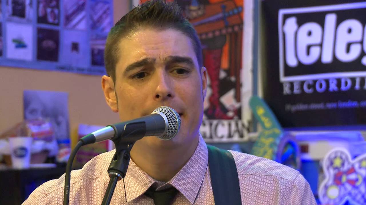 10 Rear View Mirror - The Ben Charles Band on Live Lunch Break - YouTube