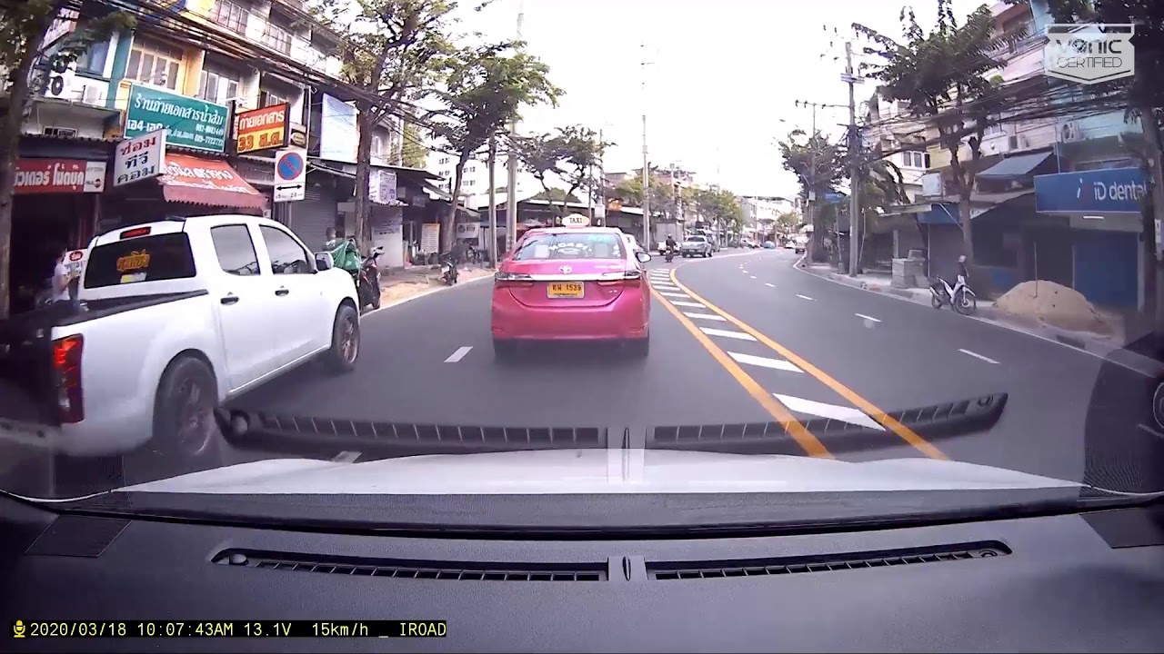ภาพจากกล้องติดรถยนต์ IROAD X1 - YouTube