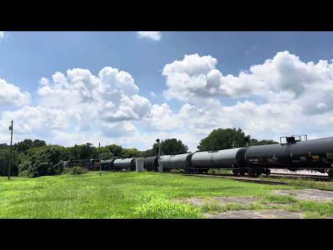 CSX G388 with CSX 3440 spirit of Ravenna in Decatur al. - YouTube