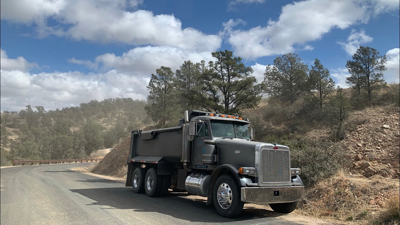 DAILY DUMP - Welding on the Peterbilt - YouTube