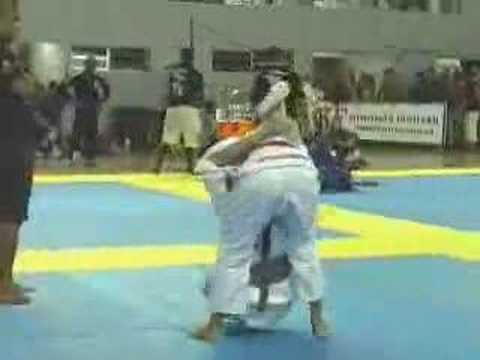 Livia Rocha x Carina Damm by X-COMBAT - YouTube